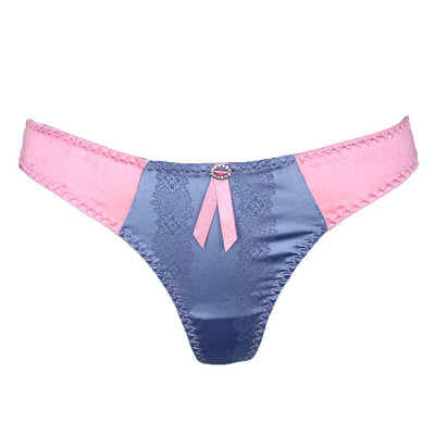 Style confortable de hausse de sous-vêtements de lanière de dames de tache de jacquard bas avec la décoration de fantaisie
