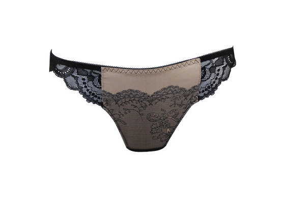 Couleur rouge de jacquard de satin de dentelle de broderie de femmes de culotte chaude sexy de dessous