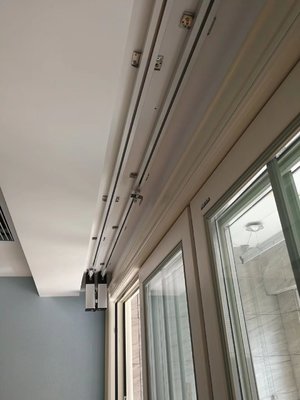German technology automatic wireless remote control curtain motor with DIY rails
