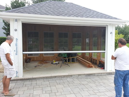 Electric / Motorized retractable flyscreen window ( Automatic roll up insect screen  )