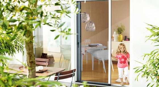 Flexibility reliability beauty Barrier-free folding insect screen door