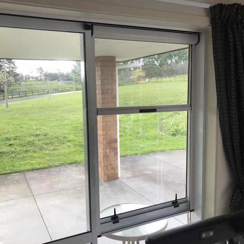 Home decoration roll up retractable mosquito screens for windows