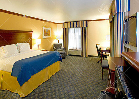 Elegant White Bedroom Furniture Sets For Hotel With Soild Wood Material
