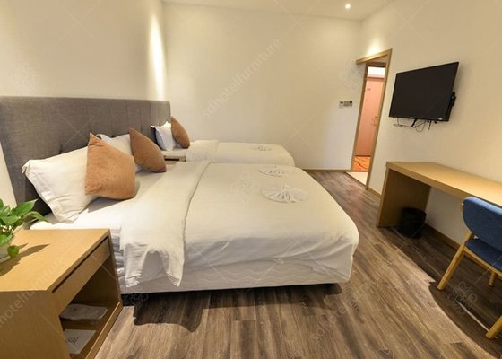 Comfortable Bedroom Suite Furniture With 5 Light Lacquer Finish