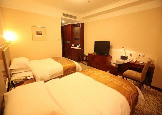 Modern Elegant Hotel Bedroom Furniture Sets With MDF / Solid Wood