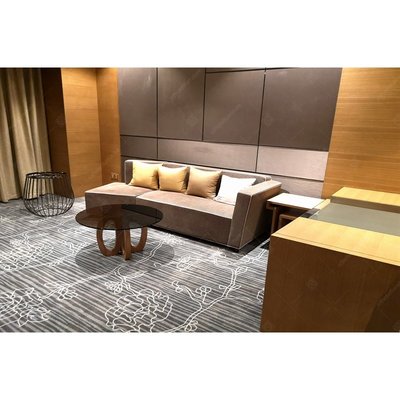 Boutique Light Color Wooden Hotel Furniture / Apartment Bedroom Furniture