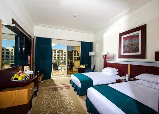 Modern Hotel Resort Bedroom Furniture Sets With Twin Beds / Tables