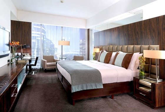 Custom 3 Star Hotel Project Furniture Solid Wooden + Plywood + MDF Covered