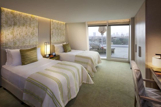 Custom Made 5 Star Hilton Hotel Furniture / Hospitality Bedroom Furniture Sets