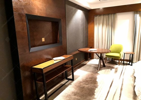 Luxury Wooden Antique Hotel Furniture Dubai With 4 Poster Bed Customized Color