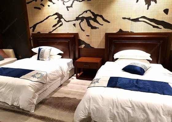 Luxury Wooden Antique Hotel Furniture Dubai With 4 Poster Bed Customized Color