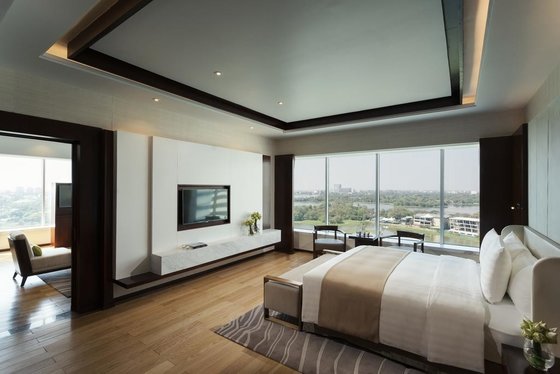 Melamine Surface Finish Wooden Hotel Furniture For Sheaton SGS BV COC