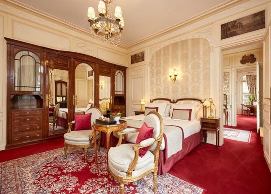 Five Star High Grade King Size Bedroom Furniture Set Melamine Surface