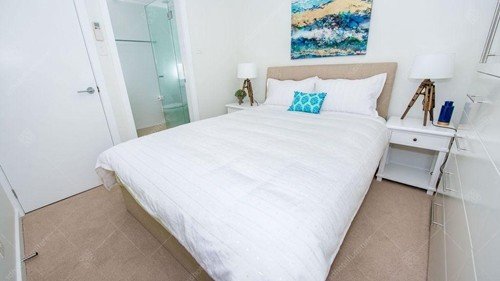Customized Commercial Hotel Bedroom Furniture With Wood , MDF , Plywood Material