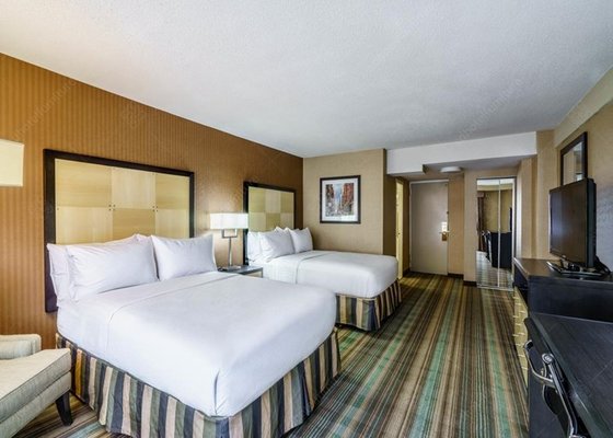 Modern Marriott Hotel Bedroom Furniture Taiwan TAIHO Brand Paint Table