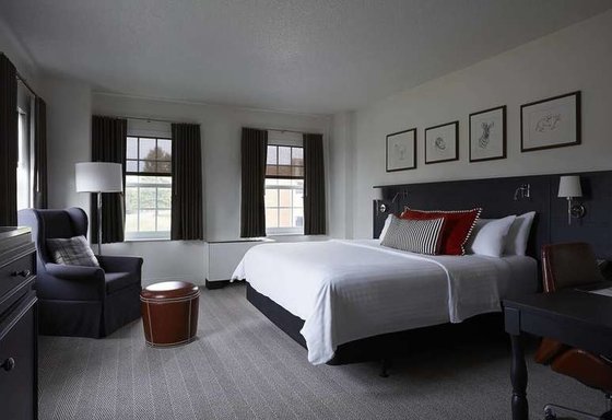 Custom Marriott Hotel Furniture With Pecorative High - Pressure Lcminate