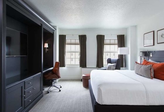 Custom Marriott Hotel Furniture With Pecorative High - Pressure Lcminate