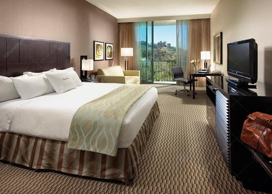 Resort Hotel Room Furniture Sets , Wood Veneer 5 Star Hotel Suites