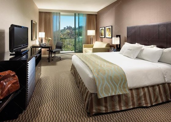 Resort Hotel Room Furniture Sets , Wood Veneer 5 Star Hotel Suites