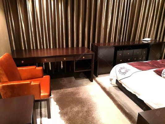 Customized Luxury Hilton Waldorf Hotel Bedroom Furniture Sets 3 Years Warranty