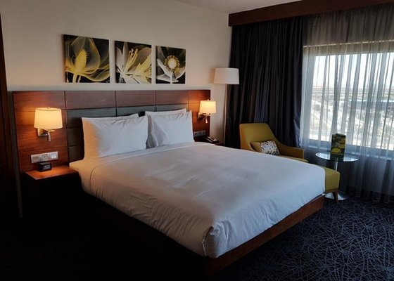 Solid Wood Cheap Hotel Bedroom Furniture MDF Panel With Melamine Finished