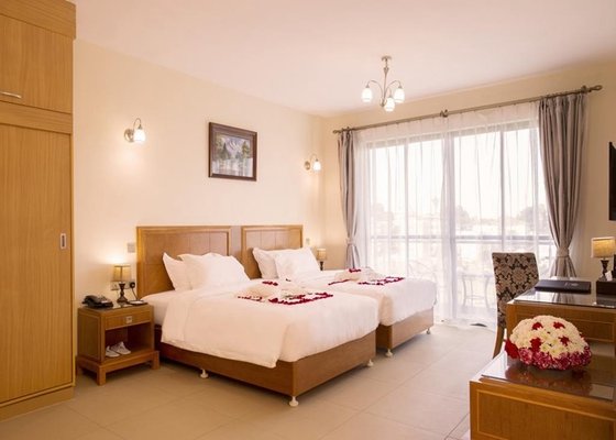 Customized Modern Wooden Hotel Room Furniture For Studio Apartment Sofa Chair