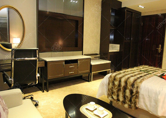 Antique Business Type Hotel Bedroom Furniture Covered With Glossy Lacquer Finish