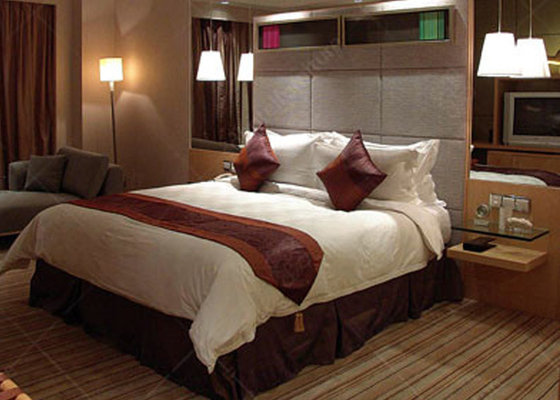 Economic Commercial Hotel Bedroom Furniture Sets Simple Style With Glass Desk