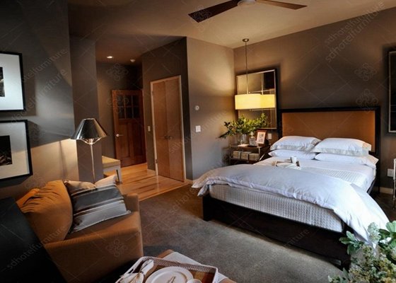 Classic Hotel Bedroom Furniture Set with Solid wood / MDF / Plywood + veneer + painting