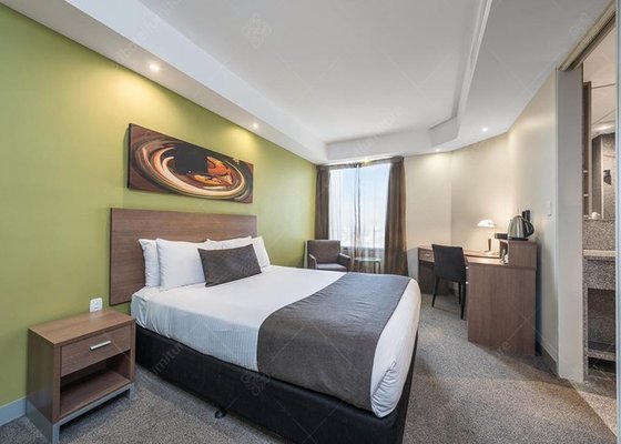Fashionable Hotel Bedroom Furniture Sets With Laminate Finish