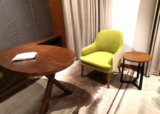 Luxury Wooden Antique Hotel Furniture Dubai With 4 Poster Bed Customized Color