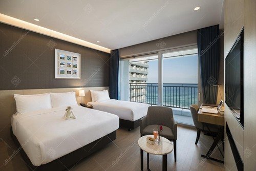 Environmental Modern Hotel Bedroom Furniture Birch , Pine , Ash Solid Wood