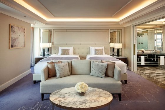 Custom Marriot Hotel Furniture Beech Wood Veneer For King / Queen Size Bedroom