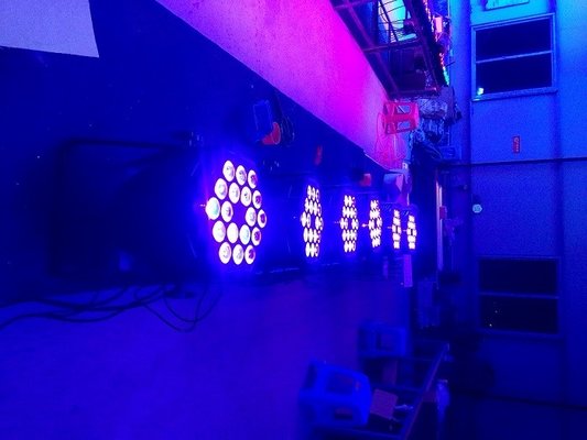 High Brightness Led Bulb 18 x 18w 6 In 1 RGBWAV 12w 15W Led Par Light Indoor Dmx Par Cans supplier