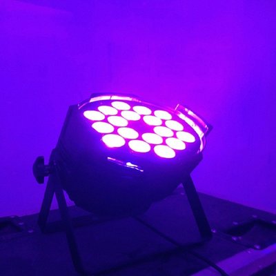 Pop Stage Lighting Par 64 18 X 15w 5 In 1 Led Par Light Indoor Dmx Par Cans Party Light supplier