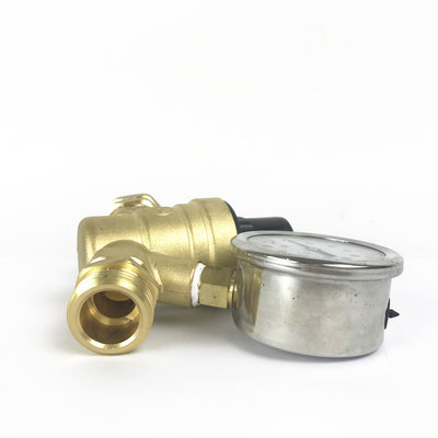 2018 Hot Sell Adjustable Brass Water Pressure Regulator With Gauges