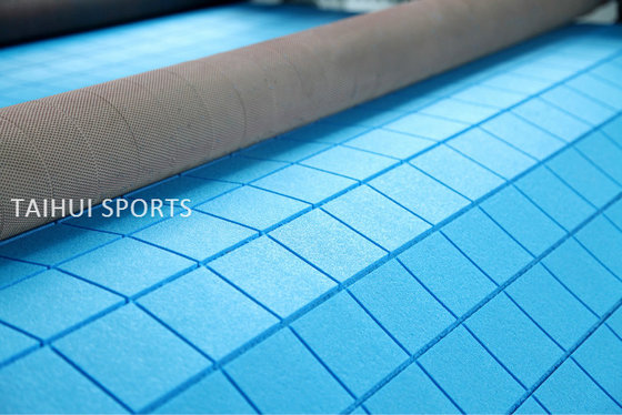 PE Foam Two Sides Grooved Recyclable Artificial Turf Shock Pad 8-20mm Customized Thickness Underlay For Multiple Purpose