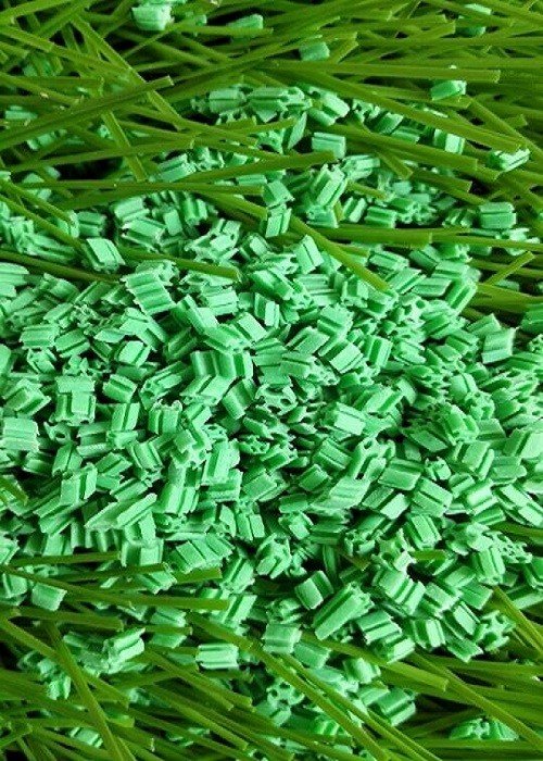 2-4 MM Diameter Landscaping Synthetic Turf Infill EPDM Rubber Granules Octahedral Prism Low Bulk Density Cool Infill