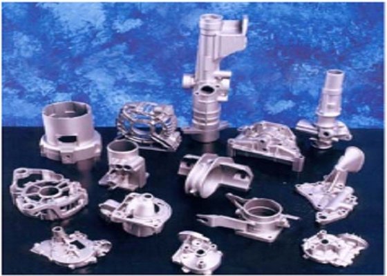 PLC Control Shot Blasting Machine For Aluminium Alloys Automototive Industry