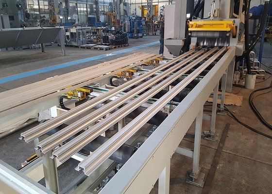 Roller Conveyor Automatic Shot Blasting Machine For Aluminium Extruded Products