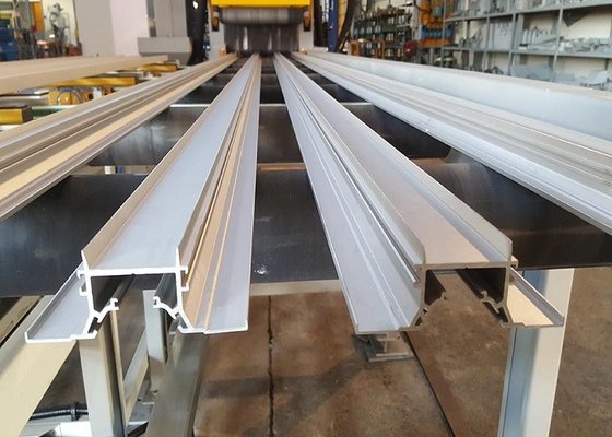 Roller Conveyor Automatic Shot Blasting Machine For Aluminium Extruded Products