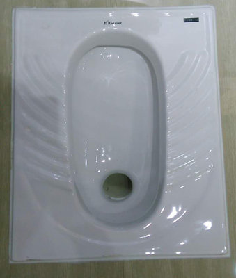 Modern Sanitary Ware White Squat Pan Toilet , Ceramic Asian Toilets