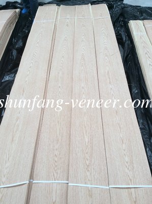 Quarter Cut Red Oak Natural Wood Veneer supplier