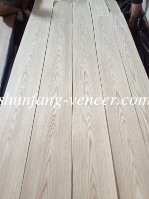White Oak Natural Wood Veneer, Crown Cut supplier