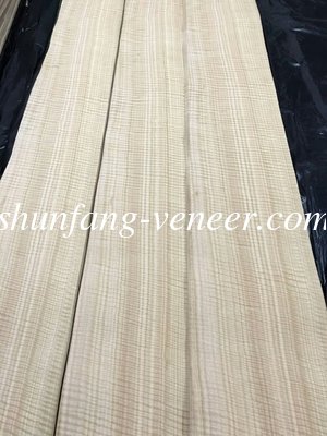 Figured Eucalyptus Sliced Wood Veneer for Panel Door and Furniture Industry from www.shunfang-veneer-com.ecer.com supplier