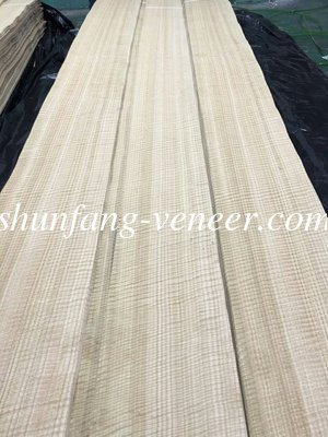 Figured Eucalyptus Sliced Wood Veneer for Panel Door and Furniture Industry from www.shunfang-veneer-com.ecer.com supplier