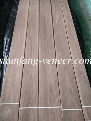 American Walnut Natural Wood Veneer Walnut Timber Veneer for Furniture Doors Panel Interior Decor supplier