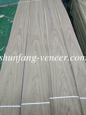 American Walnut Natural Wood Veneer Walnut Timber Veneer for Furniture Doors Panel Interior Decor supplier