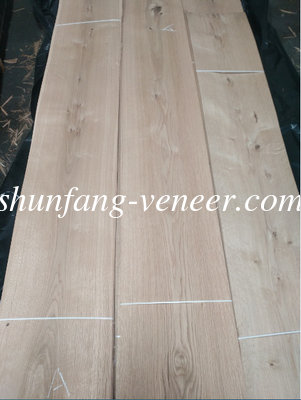 Rustic Style Knotty Oak Decorative Veneers For Furniture Plywood Interior Design supplier