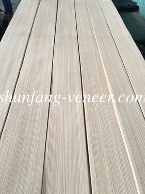 Natural White Oak Veneer American Oak Natural Veneers For Furniture Wooden Doors Fancy Plywood supplier